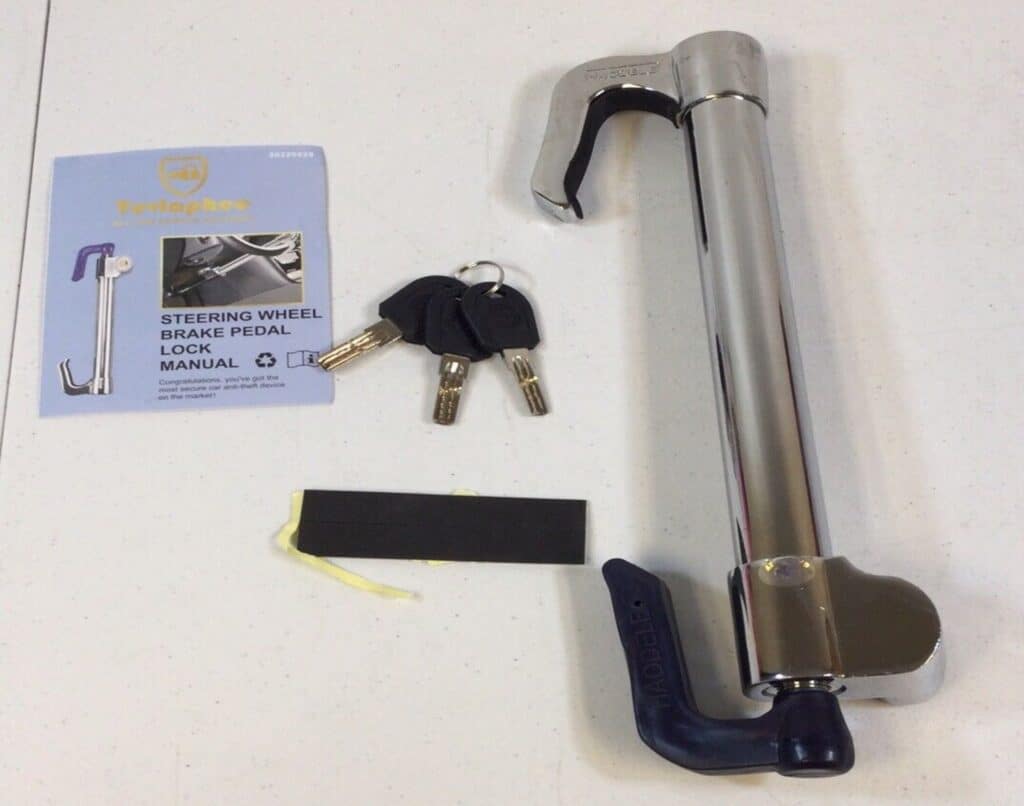 Review of The Tevlaphee Pedal to Steering Wheel Crook Lock - The Car Stuff