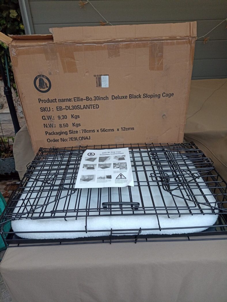 Best Sloping Dog Crates and Cages for your Car Boot - The Car Stuff